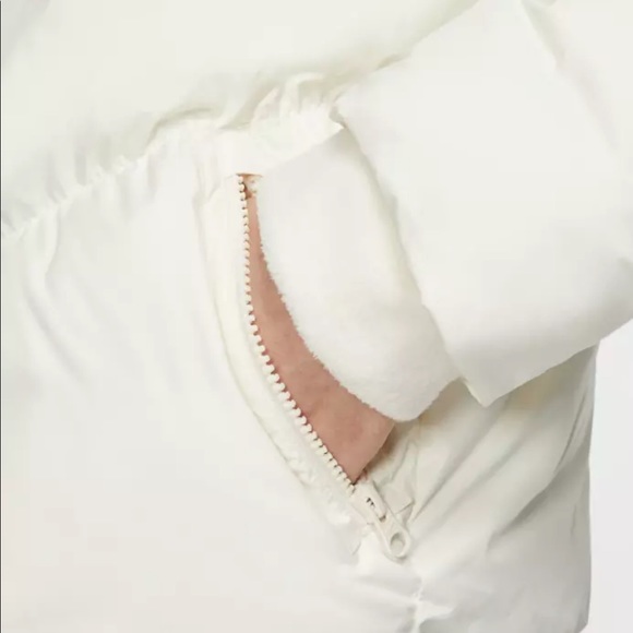 Nike | Jackets & Coats | Nike Cream Off White Cozy Winter Statement ...